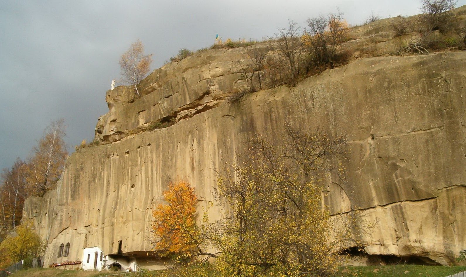 Romania Megalitica: Un urias Complex Megalitic in Corbi, Arges, Romania