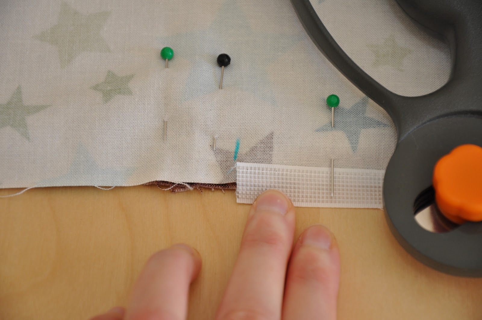 Made By Lisa G: Reversible Hooter Hider Tutorial