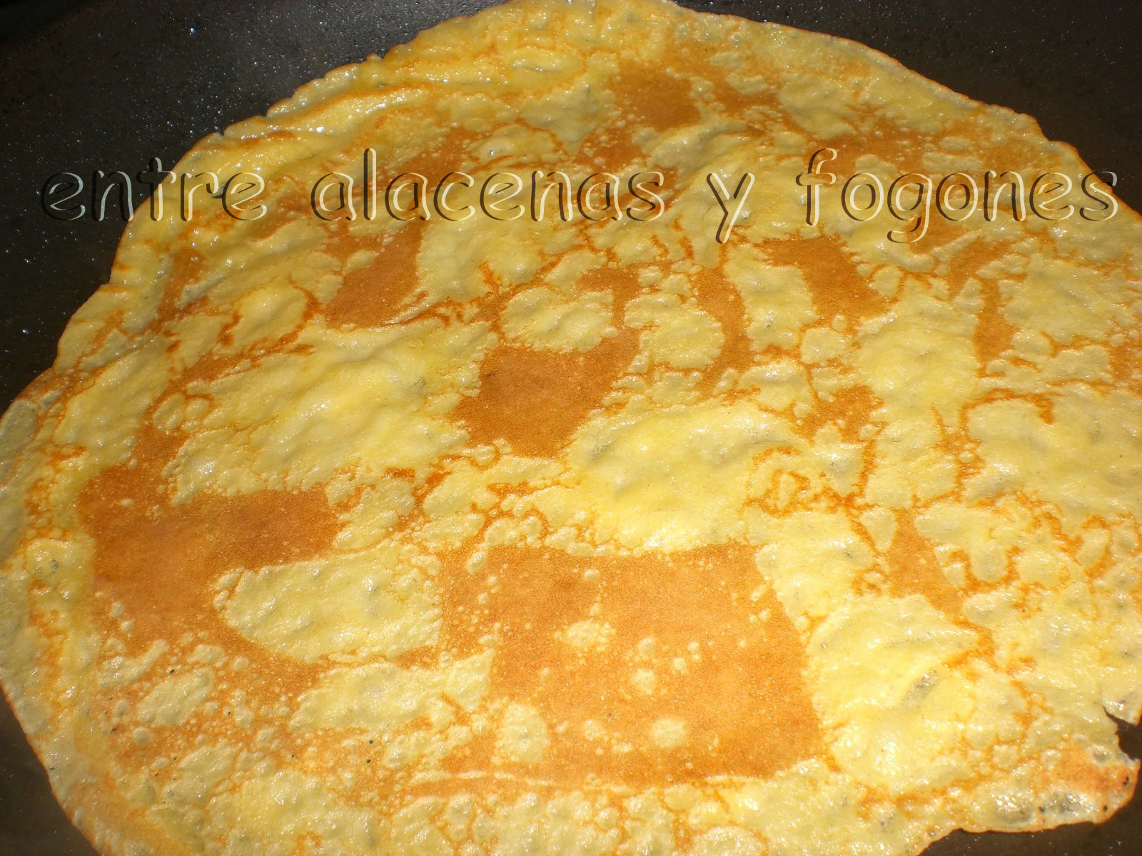 Entre alacenas y fogones...: Frisuelos