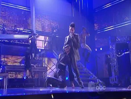 FREEDOM EDEN: Adam Lambert, American Music Awards (Video)