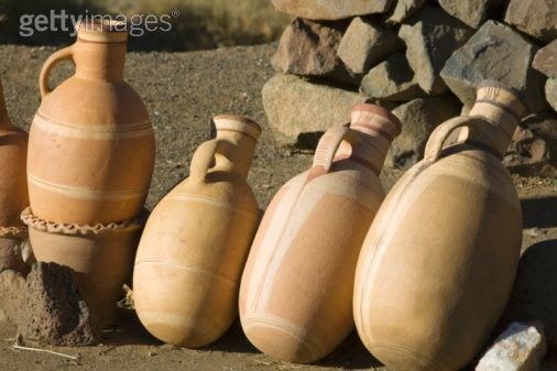 ILUSTRASIKU: Bejana Tanah Liat