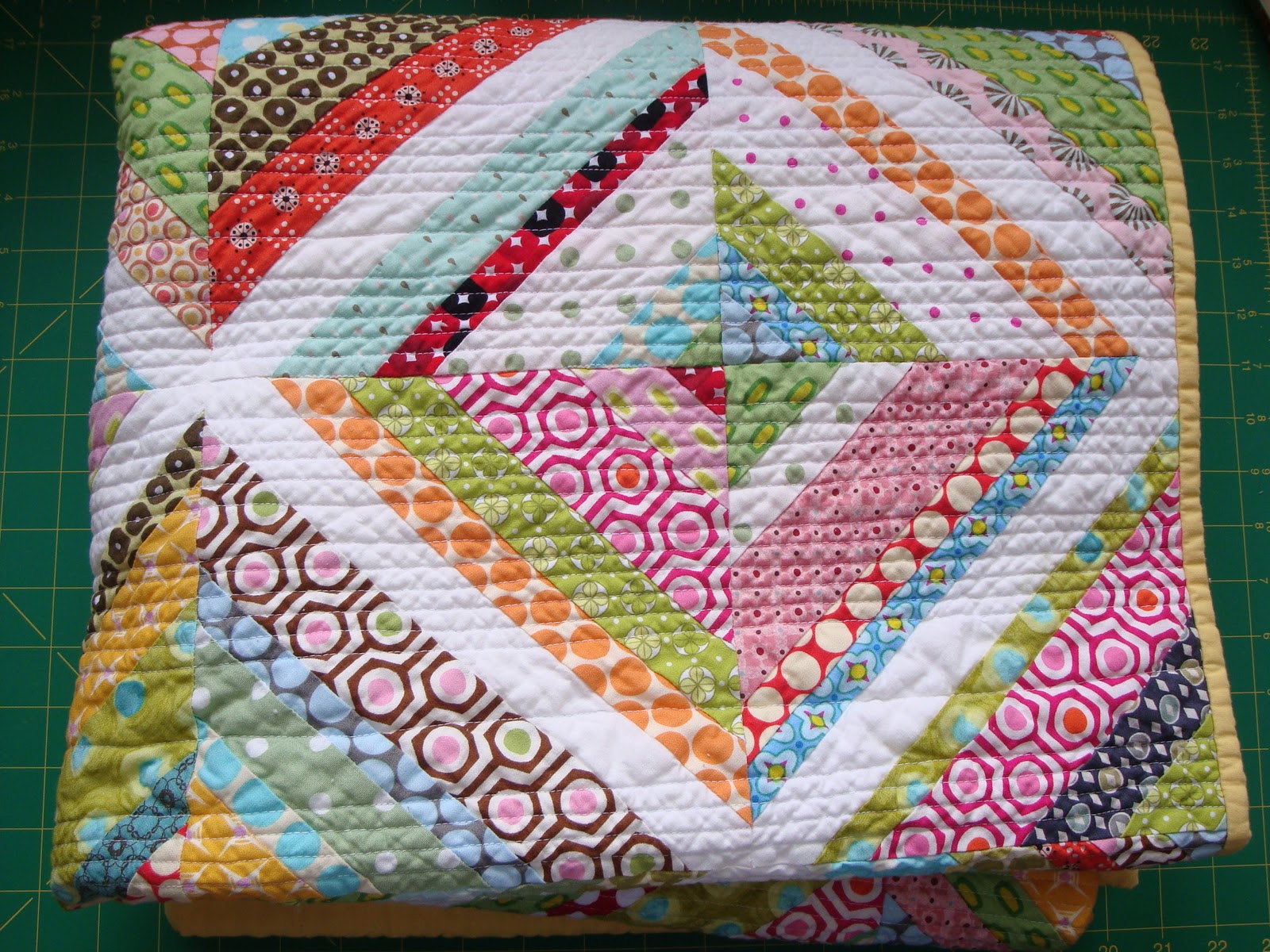 Quilt Story: Polka Dot String Quilt Finish!