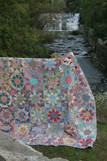 Rosebud Quilting: Antique Castle Wall Quilt
