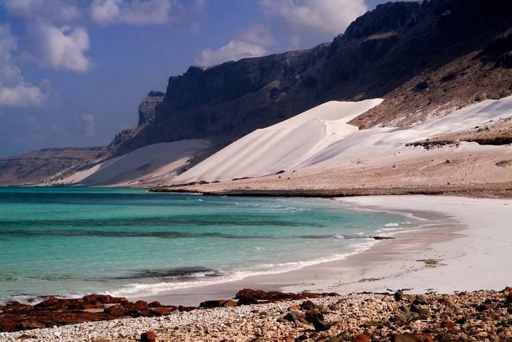 The Mysterious Socotra Island (Indian Ocean) - dailyoffbeatnews