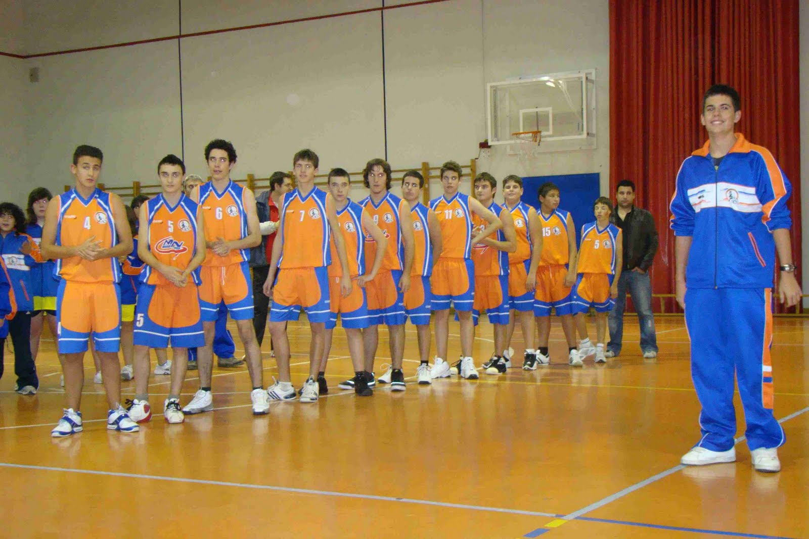 Destacamos a...: PRESENTACIÓN CLUB BALONCESTO JACA