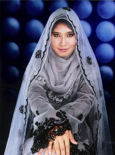 KakChik Niza's Wardrobe: The Many Faces of Waheeda - Malaysian Singer ...