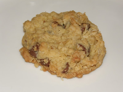 The Cookbook Junkie: Damn good cookies--Creamier and Chewier Oat Cookies
