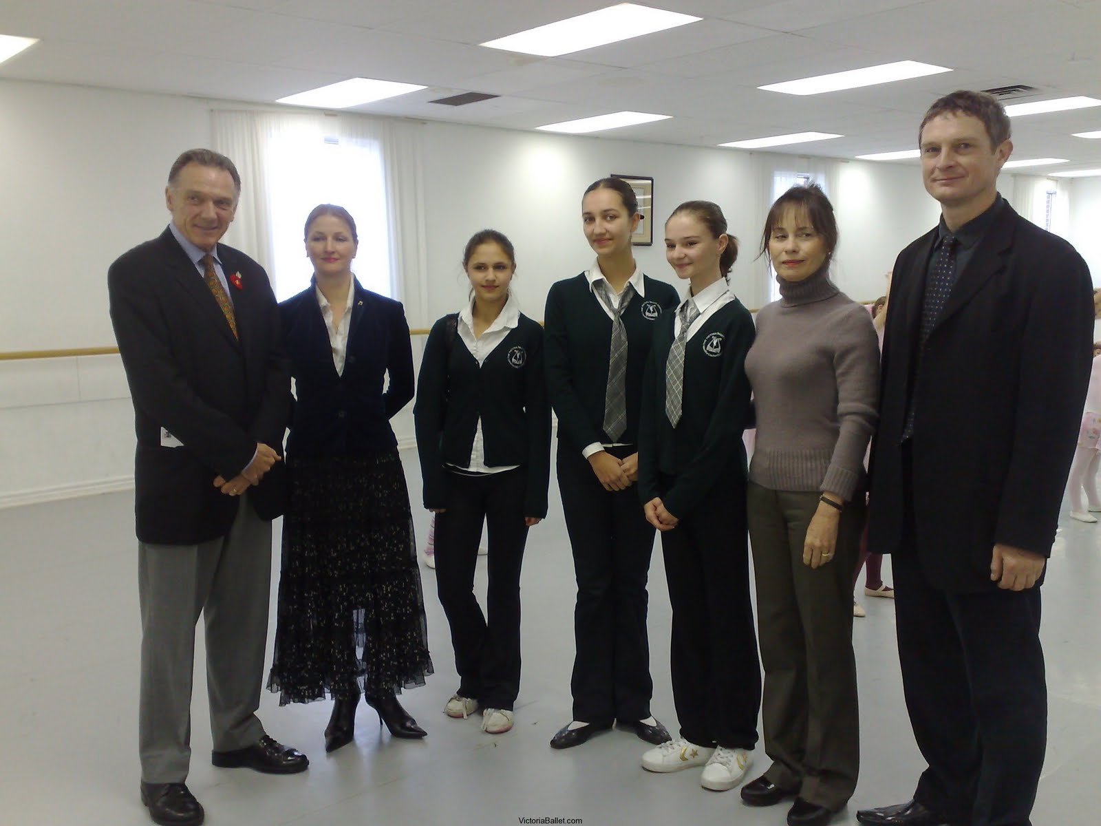 Who am I? Who are you?: ¡Ya basta!