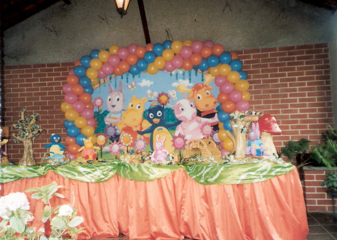 Regina Festas e Decoração: Festa Backyardigans