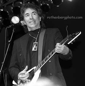 Debra L Rothenberg Photography: Bill Chinnock, RIP