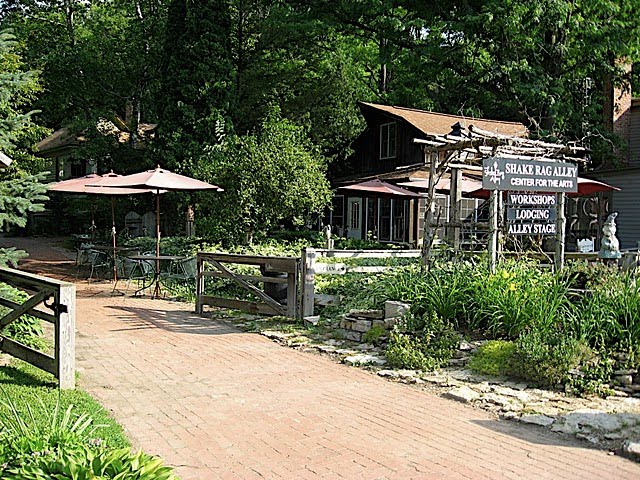 On Shake Rag Alley, Wisconsin: Interview with artist Judith Sutcliffe