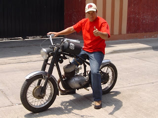 islo-pitbullgarage: moto islo bobber 175cc apache