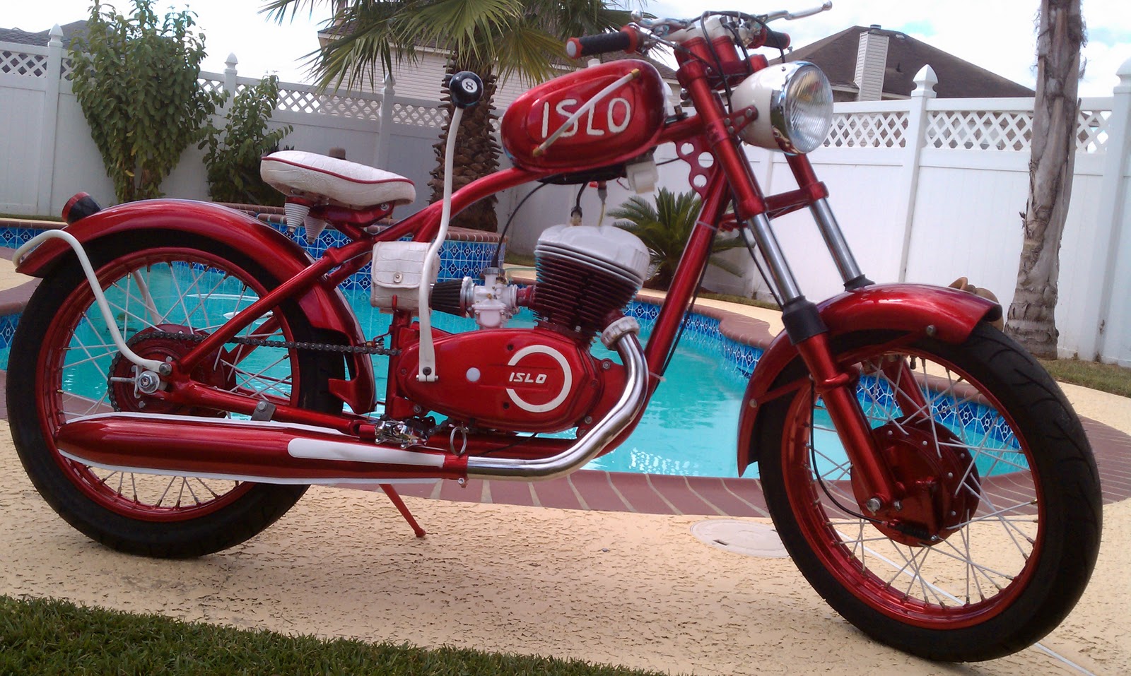 islo-pitbullgarage: bobber GT 200