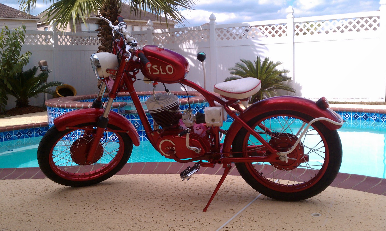 islo-pitbullgarage: bobber GT 200