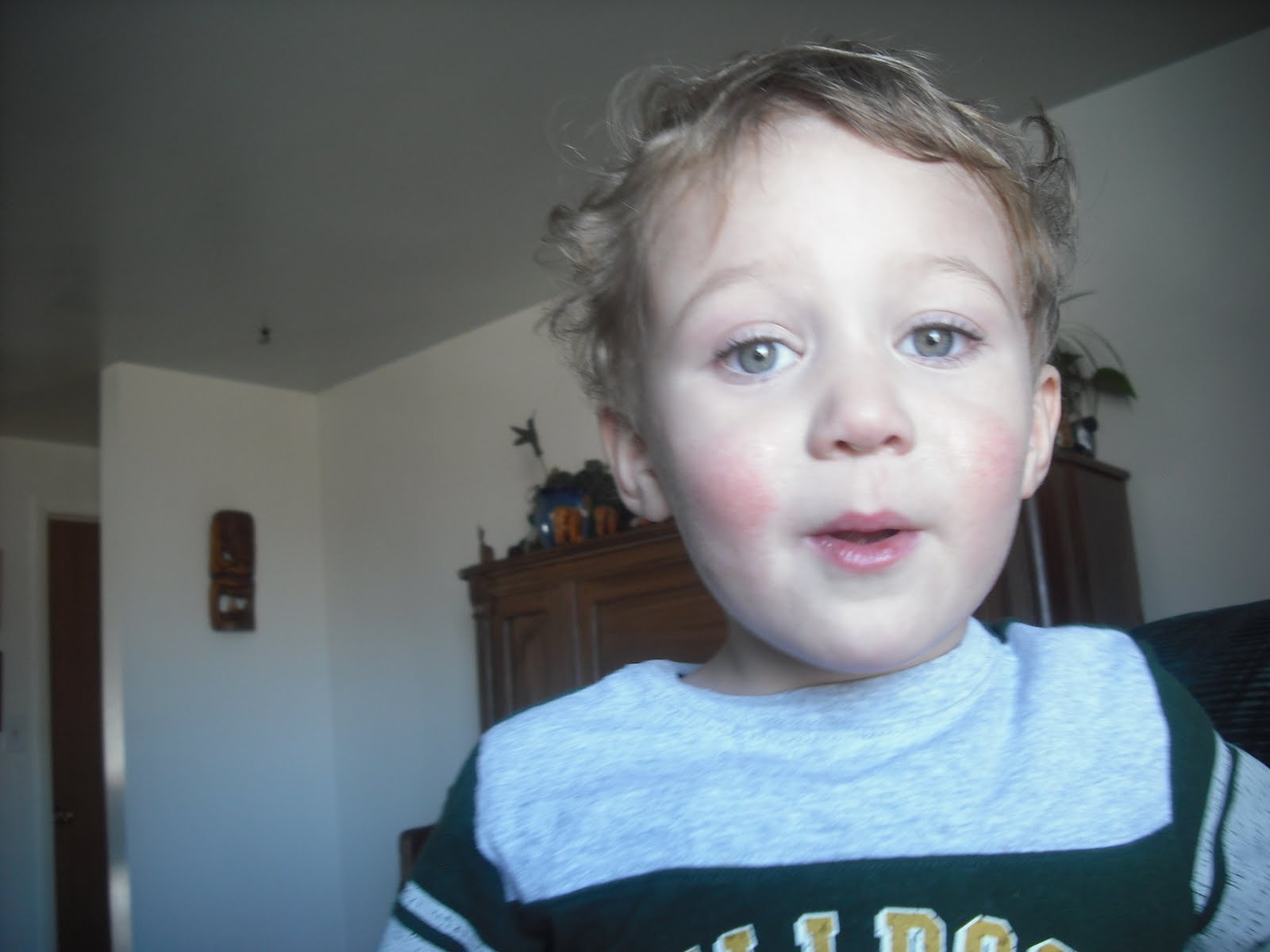 Giggles and Raspberries: Random cute boy pictures from November 2009