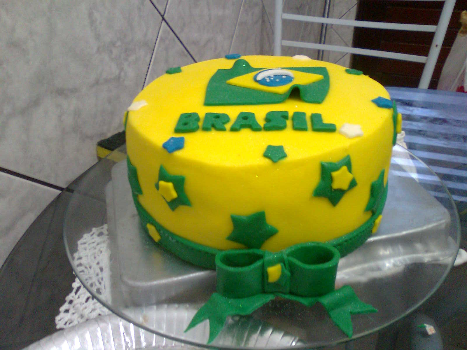 LUCIANA - BOLOS PERSONALIZADOS: BOLO - BRASIL