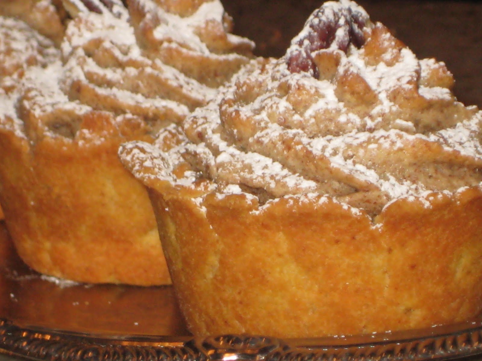 The Complete Art of Cooking: Cosulete cu nuca