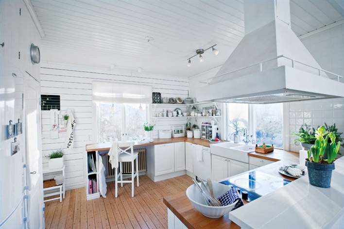 The Cottage Cheese: Scandinavian Cottage Kitchen Inspiration