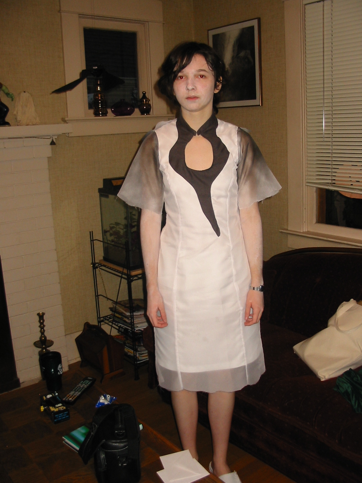 Laurie's Costumes: 2005 Cosplay: Yorda from Ico