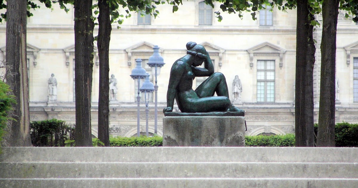 ParisDailyPhoto: The woman thinker