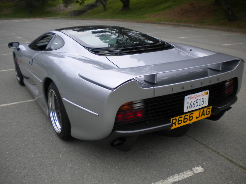 Grey in the USA: Bookends - Jaguar XJ220