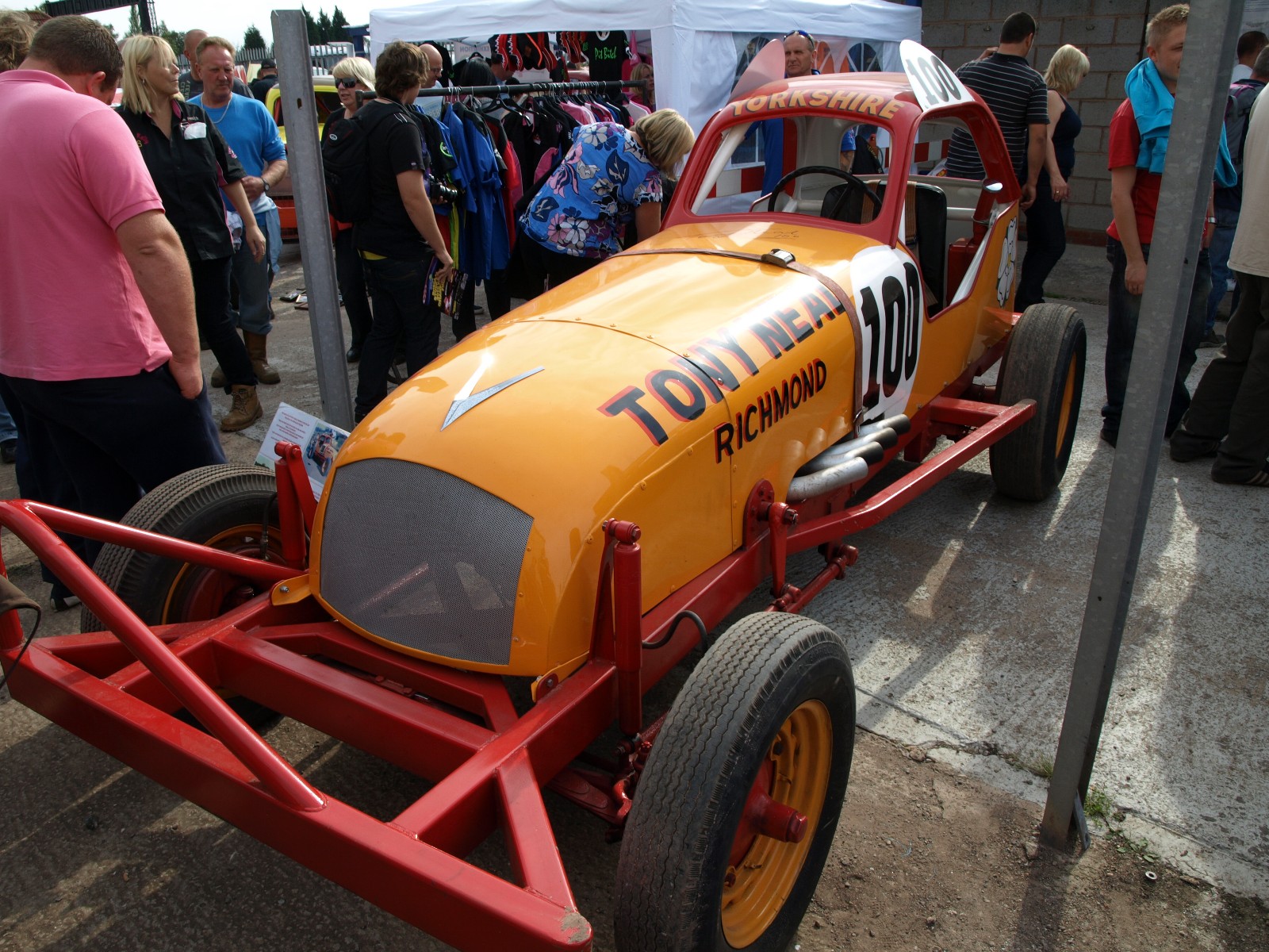 Dennis en Nicolien: World Final Brisca Stockcar F1 Coventry 2010