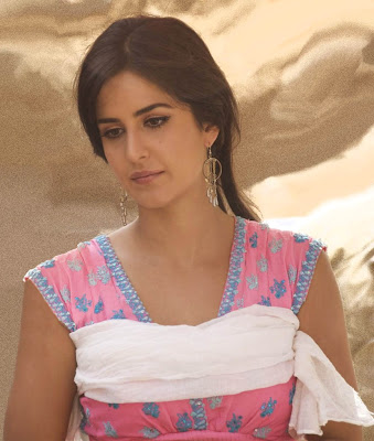 Katrina Kaif Photos & Wallpapers: Sad Katrina kaif