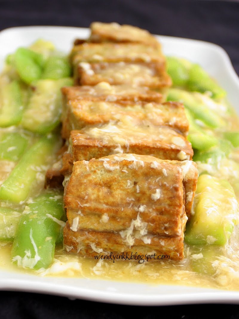 Table for 2.... or more: Tofu with Angled Loofah