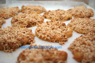 Table for 2.... or more: Barazek (Middle Eastern Pistachio Sesame Cookies)