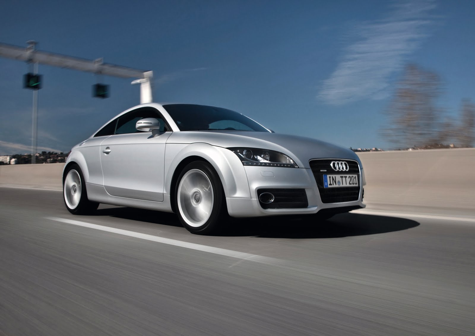 Officially Revealed: 2011 Audi TT shows new facelift - 211 hp 2.0 TFSI ...