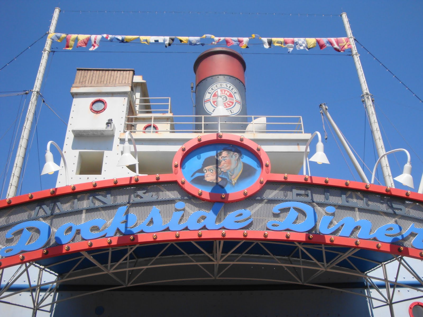 Taste of the World: Min & Bill's Dockside Diner