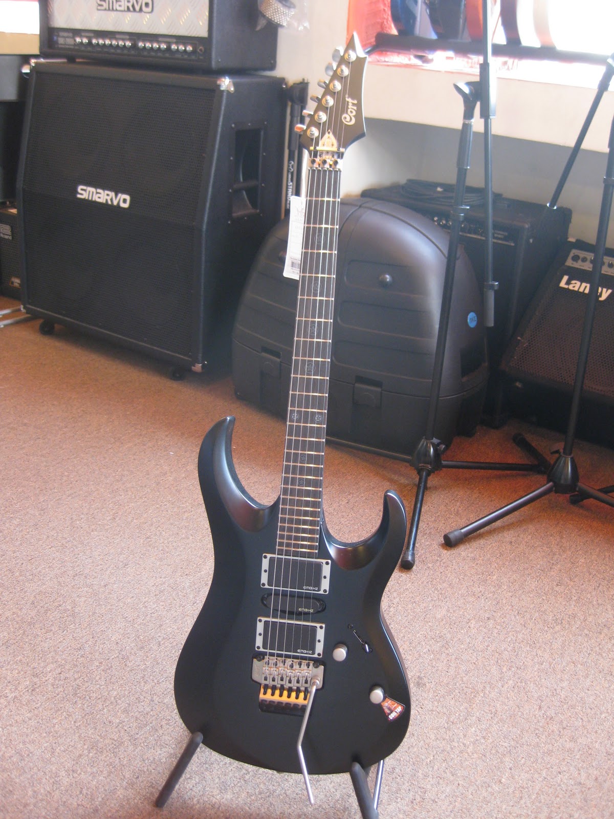 The Guitar Store: Cort EVL-X4