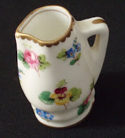Vintage Treasure in Martinborough: Royal Doulton little things