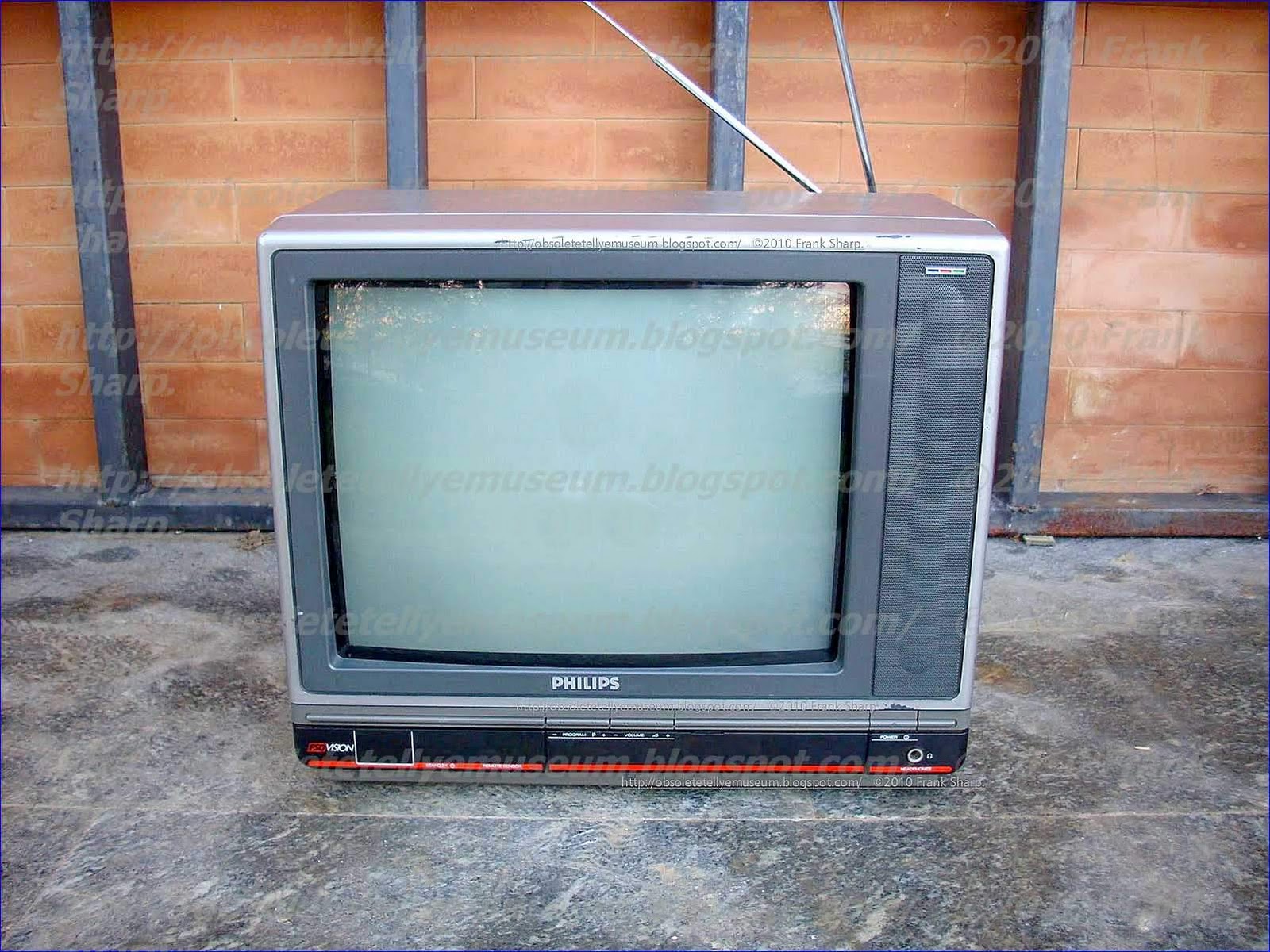 Obsolete Technology Tellye !: PHILIPS 15CT2309 /01S YEAR 1986.