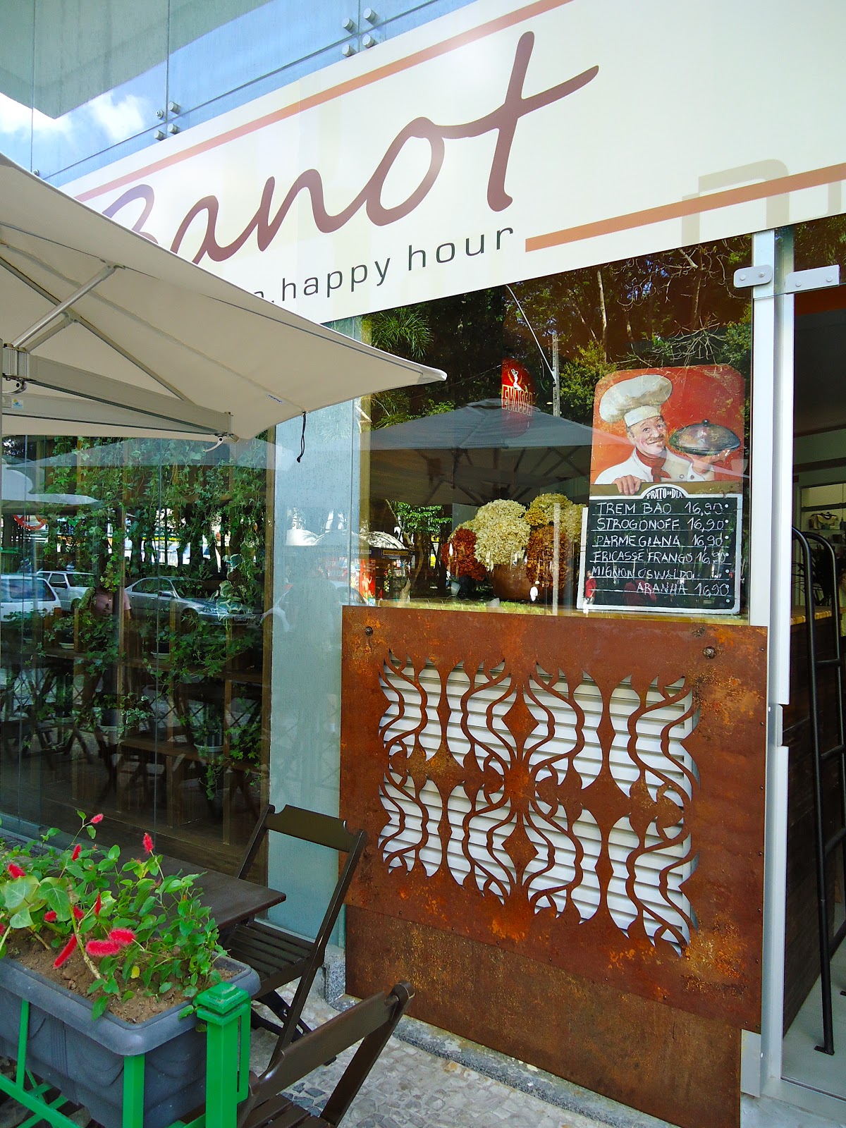 A Beleza de Todas as Coisas: A Beleza do Banot Restaurante e Happy Hour