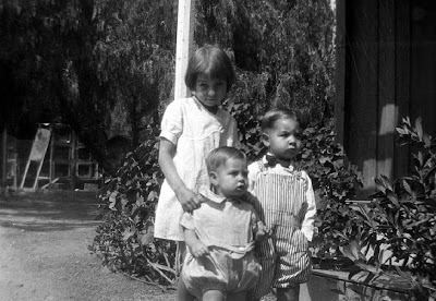 The Rag Blog: Mack Royal : Darrell and Edith