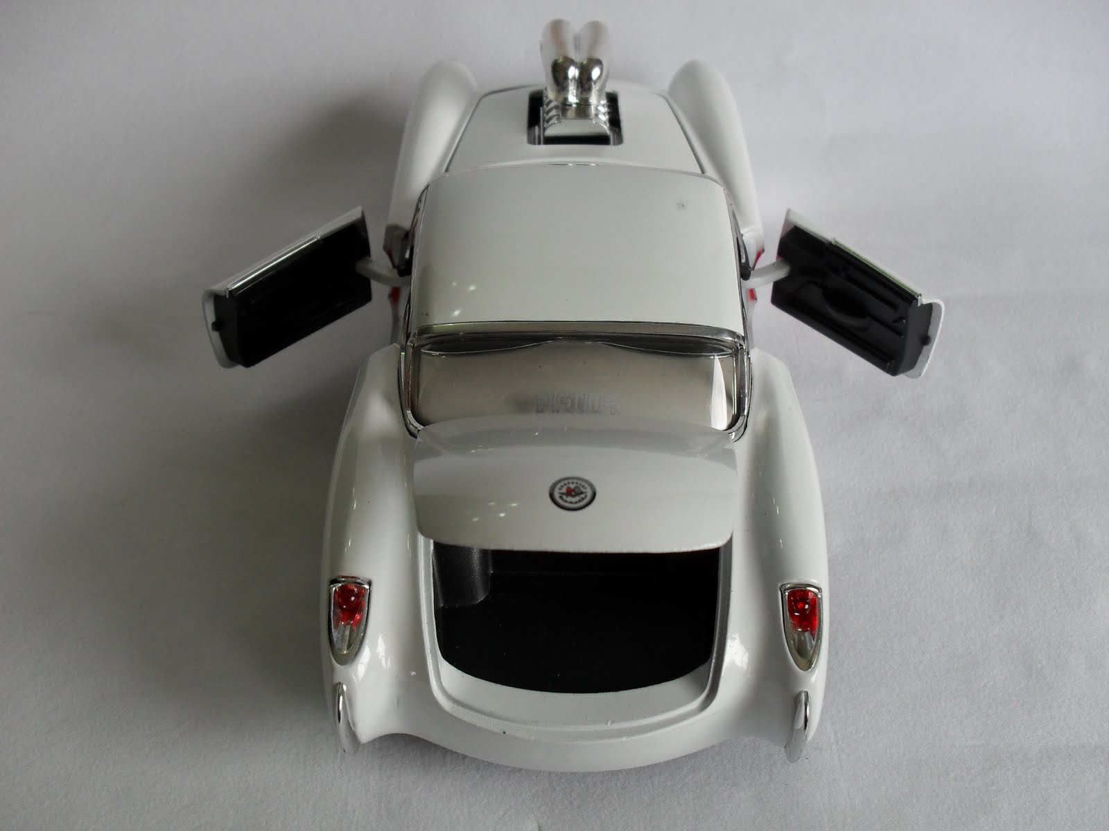 Coleção de carros em miniatura do Assis: Chevy Corvette 1957 - escala 1/24