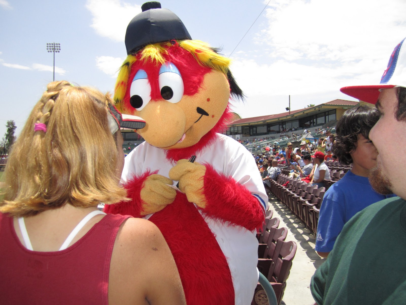 Plaschke, Thy Sweater Is Argyle: Manny Ramirez 66ers Bobblehead Game ...