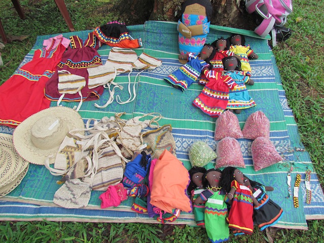 Amanecio: a trip to costa rica: We met the Guaymi Indians!