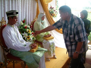 ADAT RESAM PERKAHWINAN MELAYU: MAJLIS PERSANDINGAN