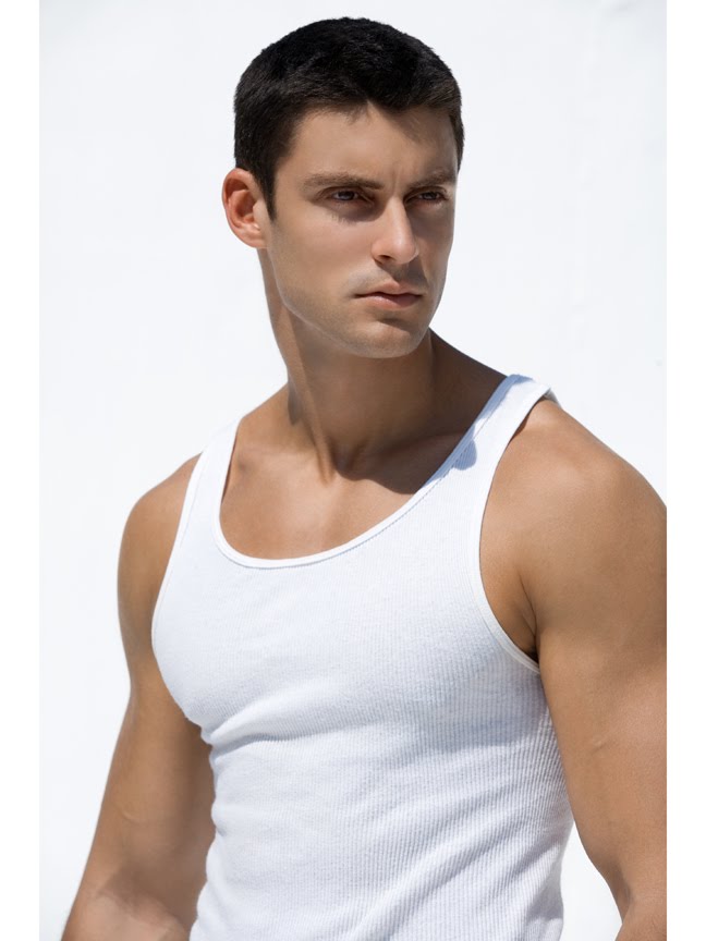 MAN AMAZING MAN: Matt Fox