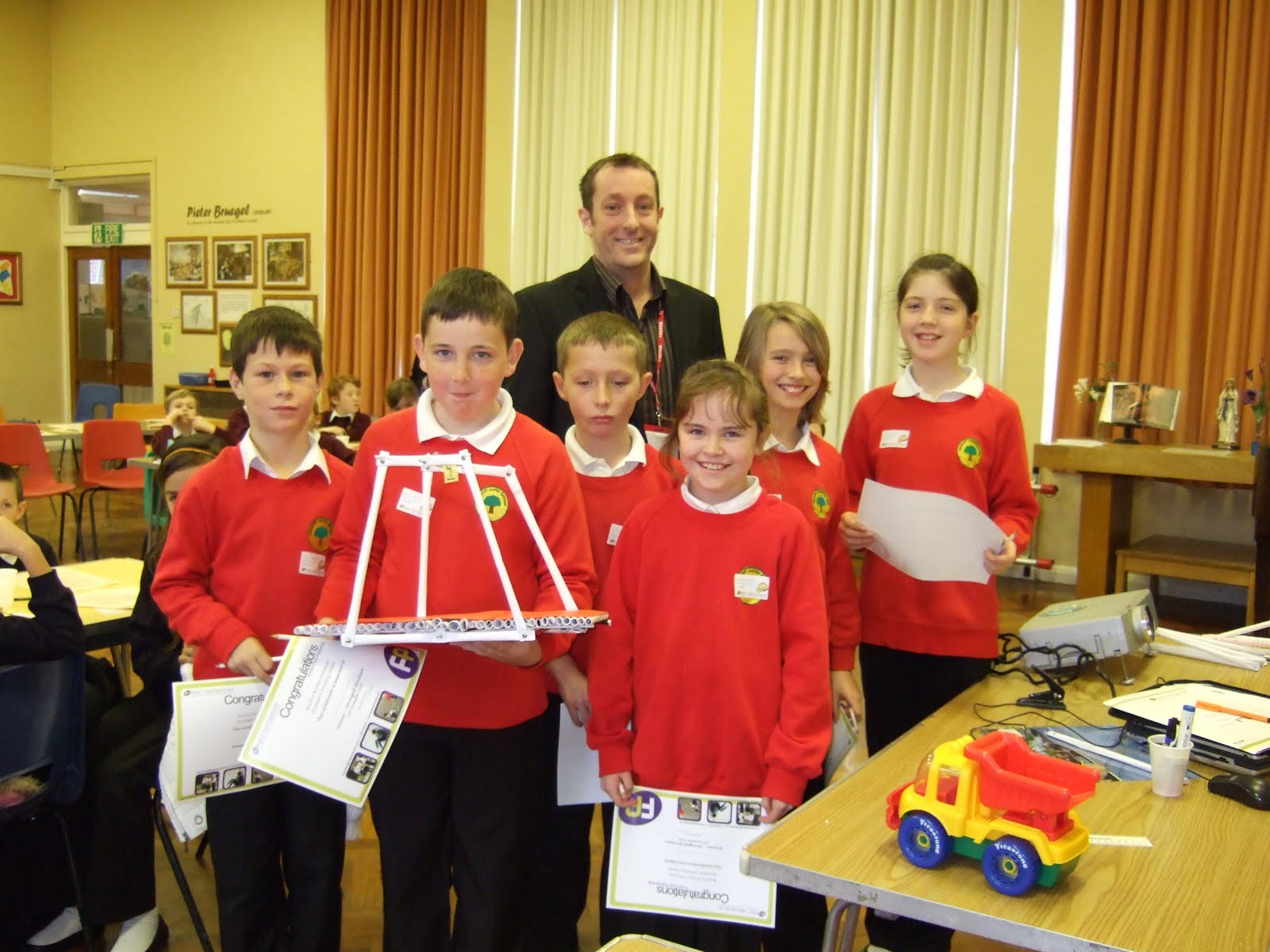 Alderwood Junior School: Terrific Year 6 Team Work Wins Prize