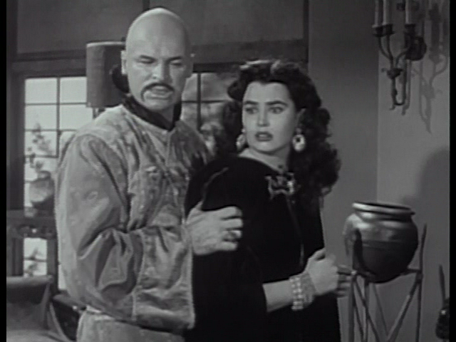 El Desván del Abuelito: The adventures of Fu Manchu