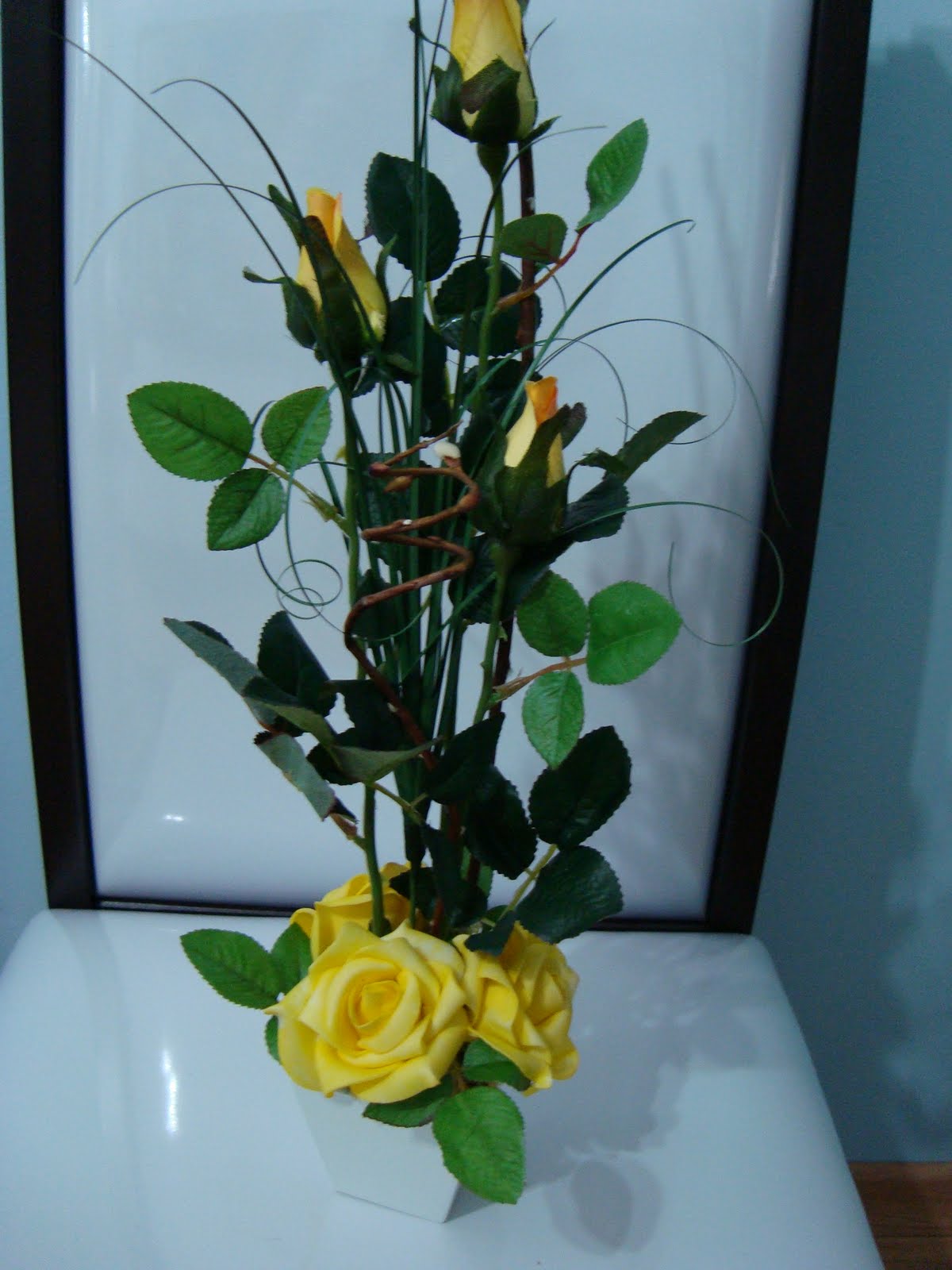 Arte Flores Wash: Arranjo de Rosas Amarelas c/ Botões
