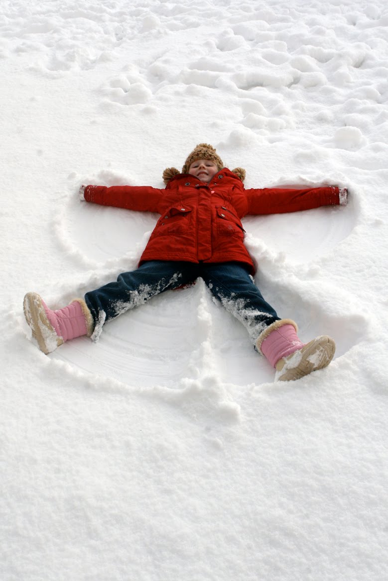 Salt and Pepper: Snow Angel (with a wobbly tooth!)