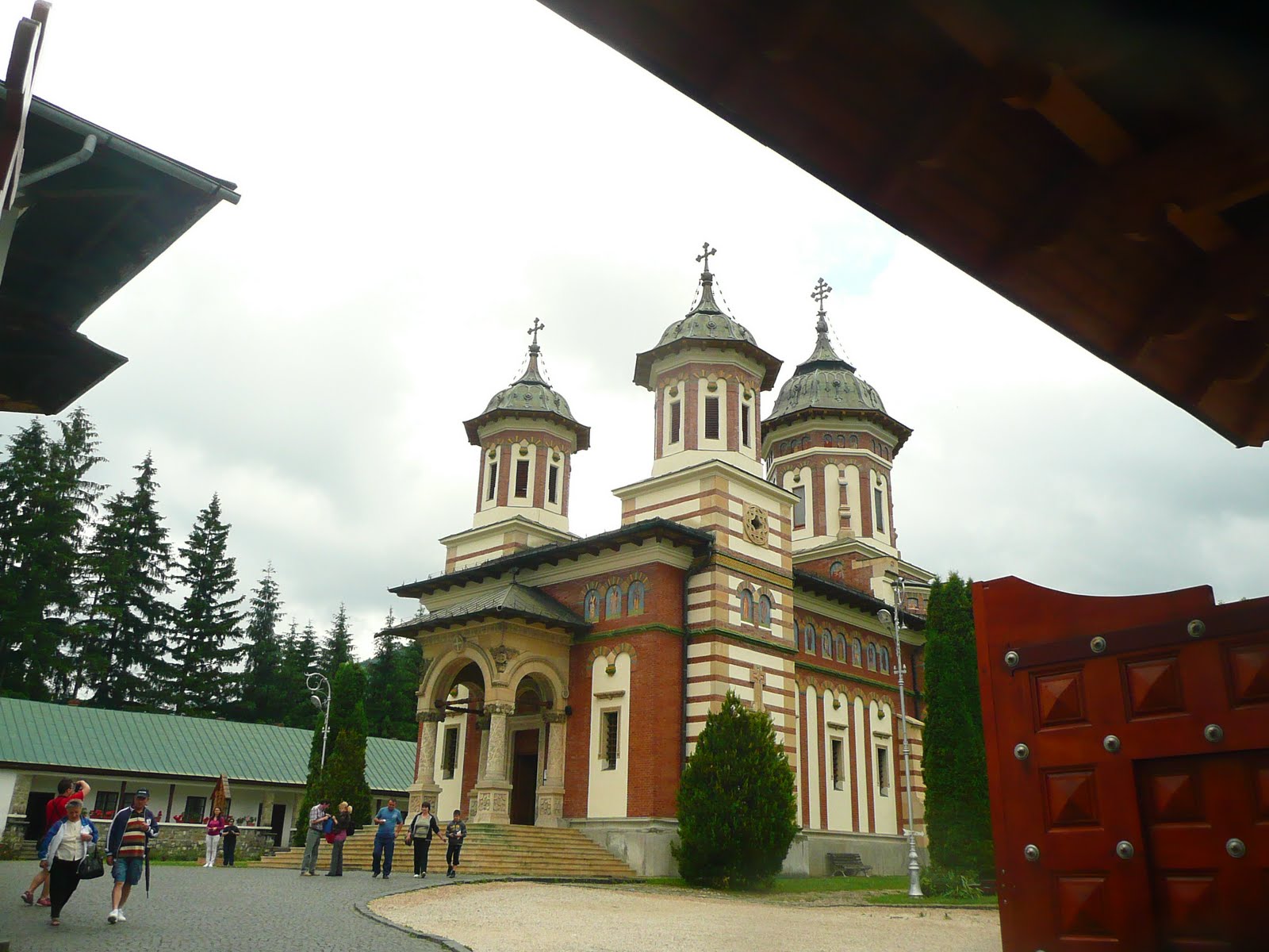 Viajar y contar Blog de viajes de Concha Pelayo: Castillo de Peles en ...