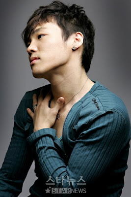 Asian Love ~~: Biografia , Discografía y Videografía de Wheesung