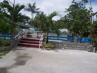 yknip's road trip: Villanueva Resort Rodriguez Rizal