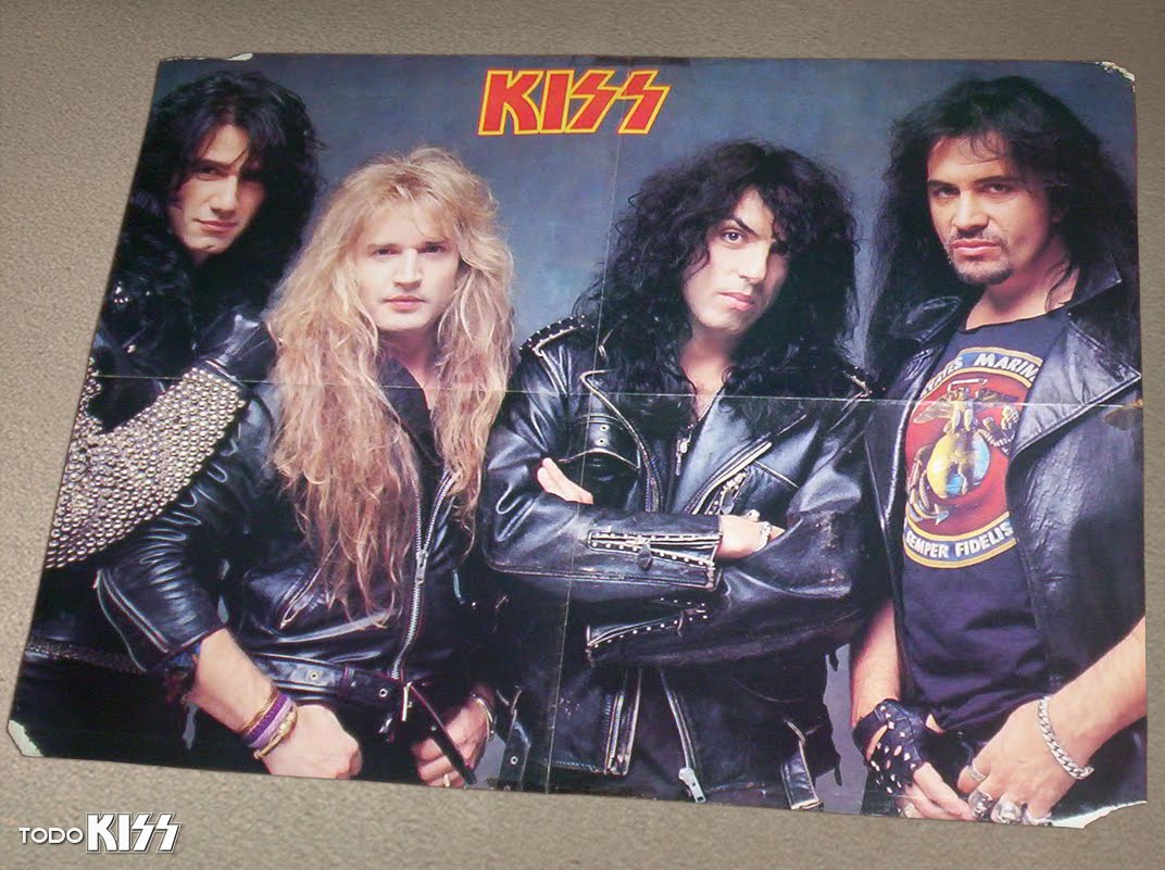 Todo Kiss: Poster doble de Kiss, Revista Hit Parader, 1992