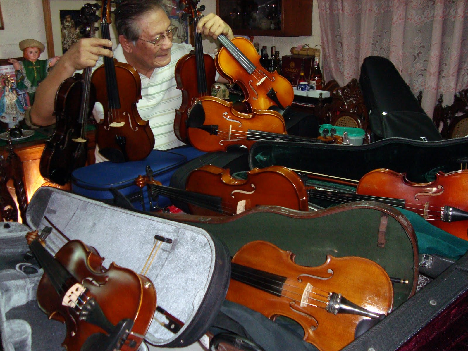 Living with Nature - School on Blog by Dr. Abercio V. Rotor: The Violin ...